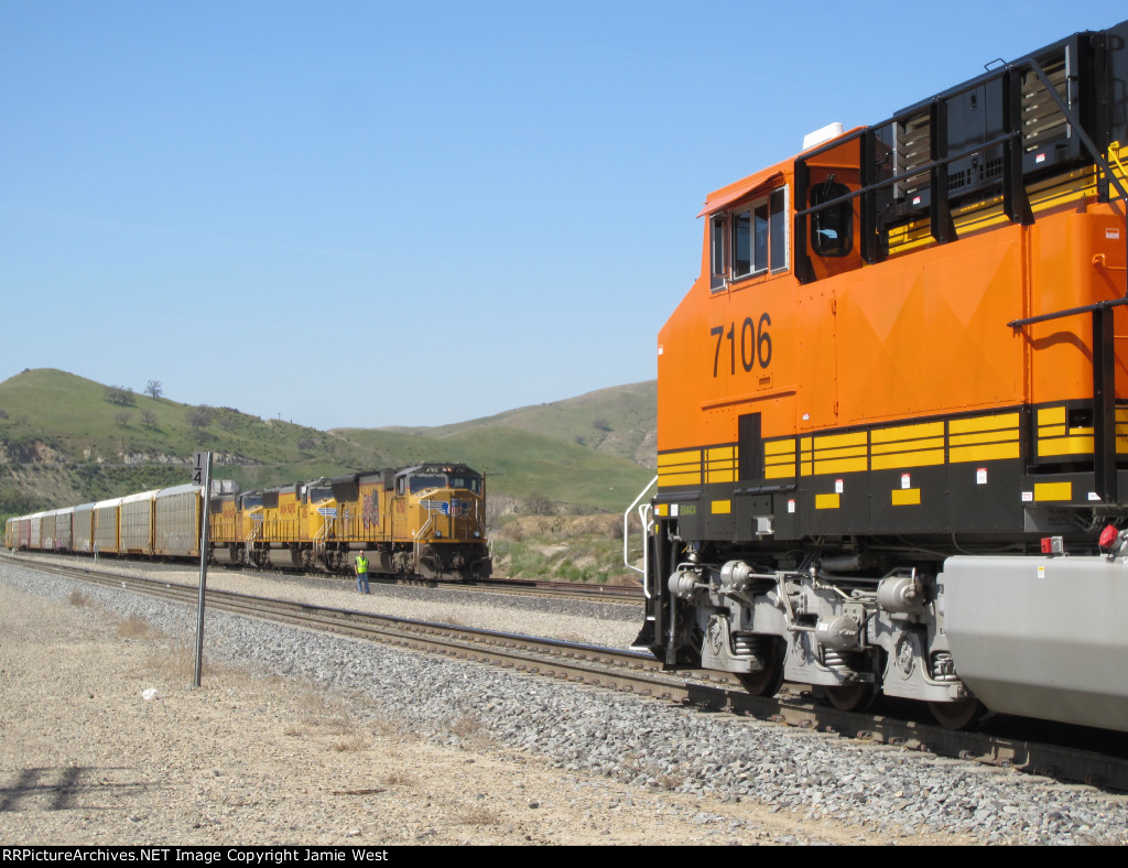 UP Meets BNSF at Caliente, CA